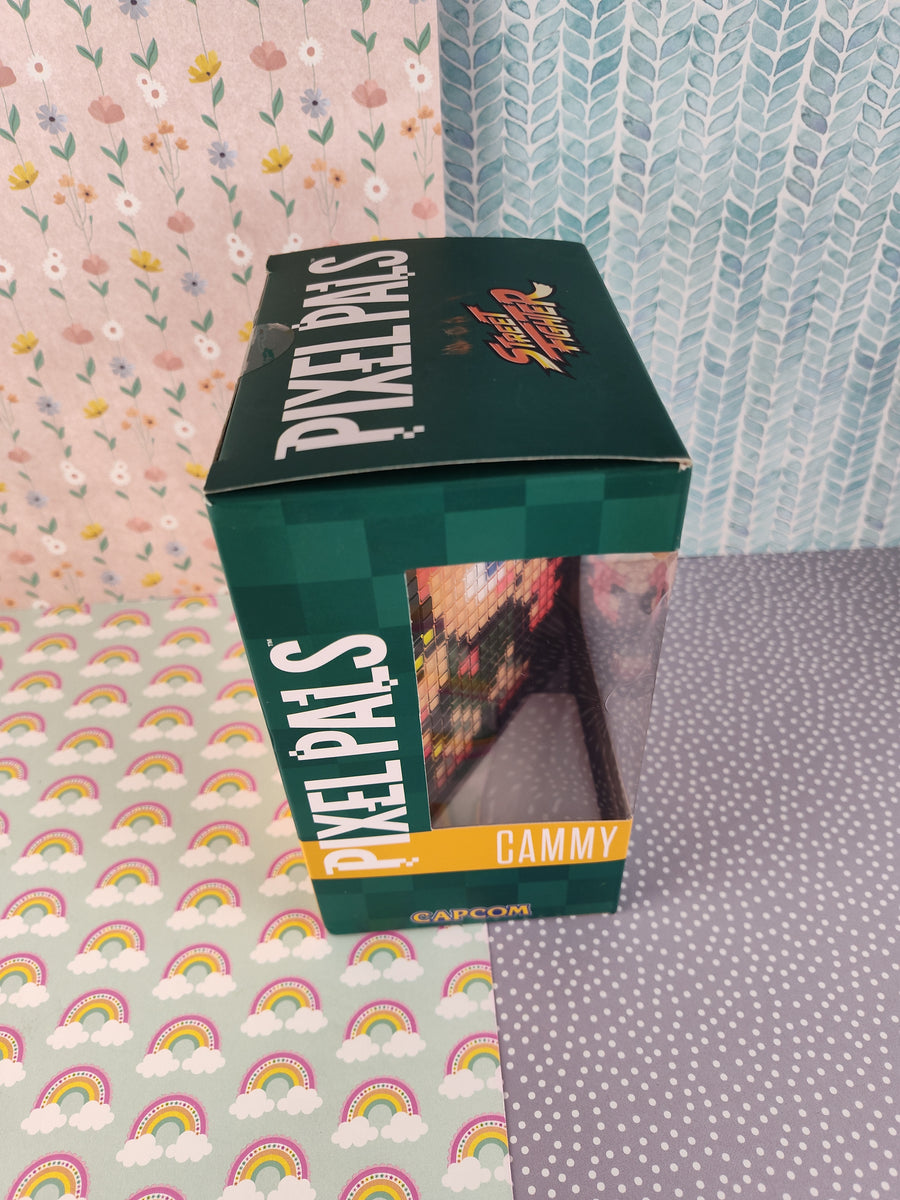 PDP Pixel Pals Capcom Street Fighter II Cammy Collectible Lighted Figu ...